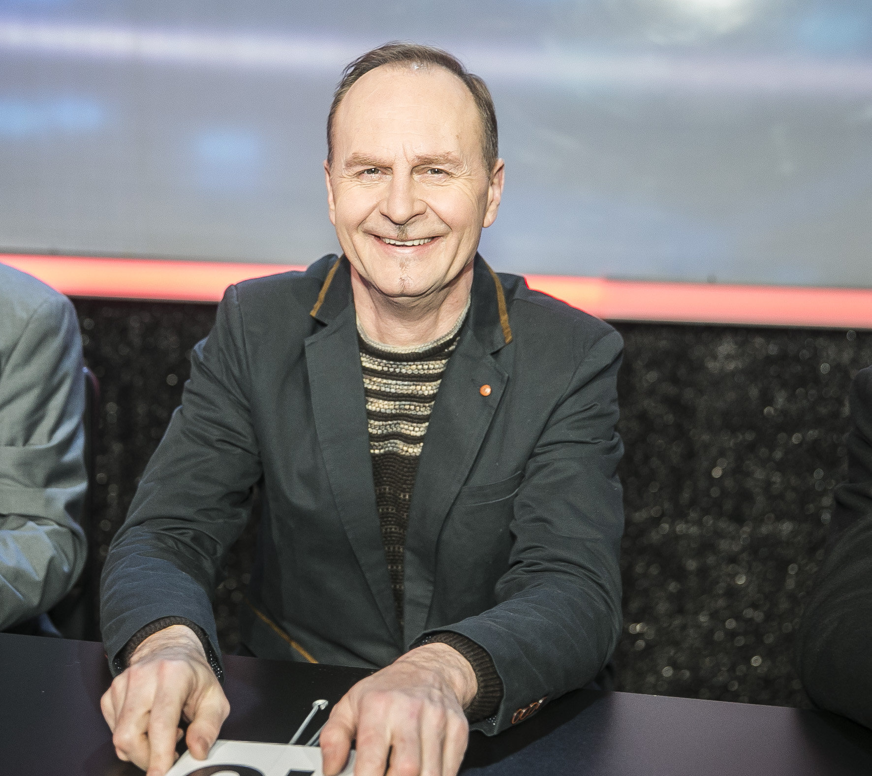 Sunegalavusį Gediminą Zujų Lietuvos „Eurovizijos“ komisijoje pakeis ...