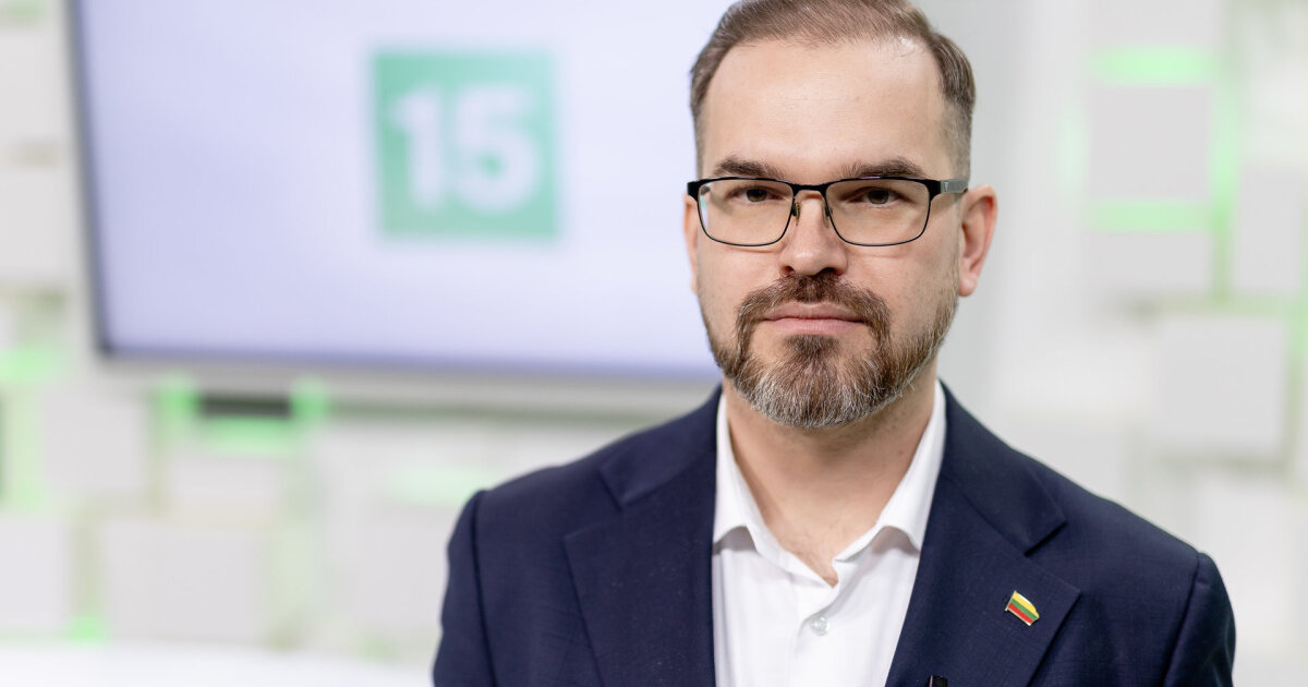 Robertas Kaunas – apie kritiką dėl patirties, gynybos lėšas trinkelėms ...