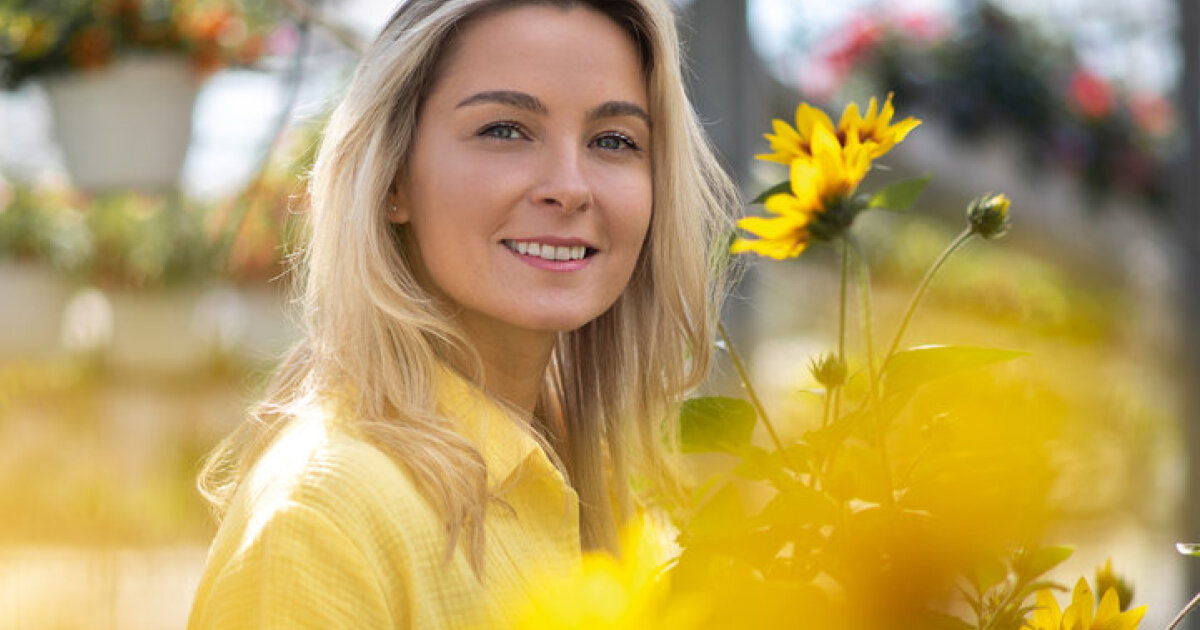 Justė Zinkevičiūtė įsiamžino pavasariškoje fotosesijoje | Žmonės.lt