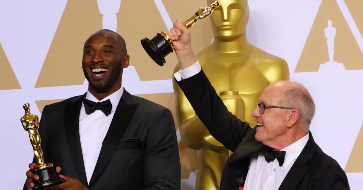 Kobe Bryantas tapo pirmuoju krepšininku, pelniusiu „Oskaro“ statulėlę ...