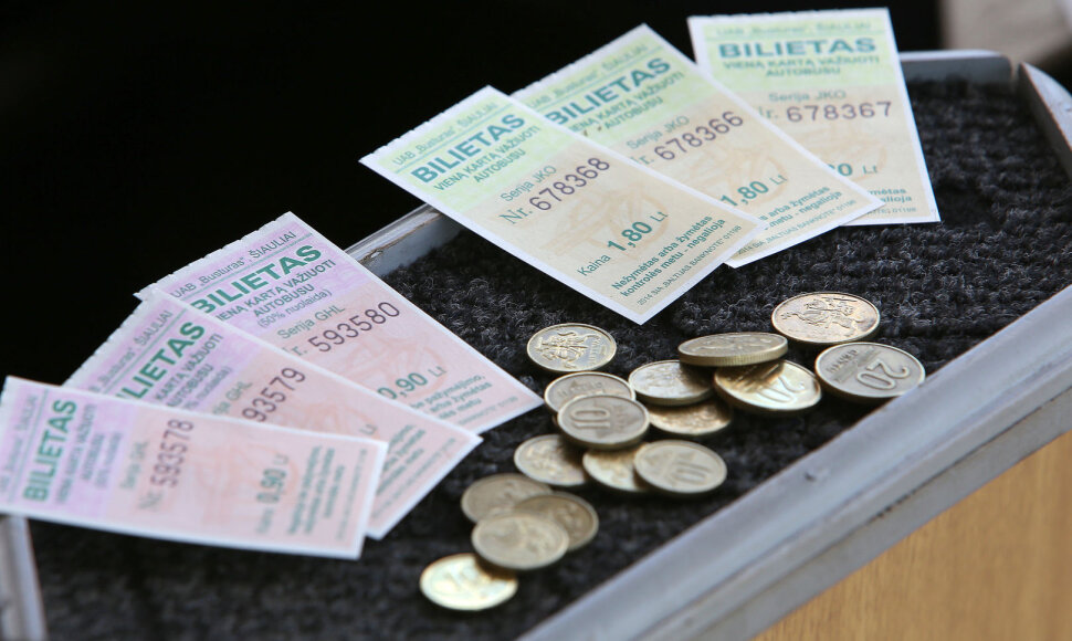 Autobusų bilietai kelionei Šiaulių mieste brangs iki 2,5 Lt | 15min.lt